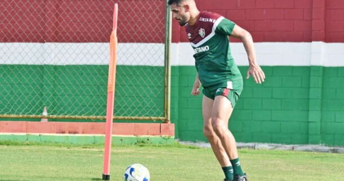 Com número definido, Renato Augusto treina com bola no Fluminense