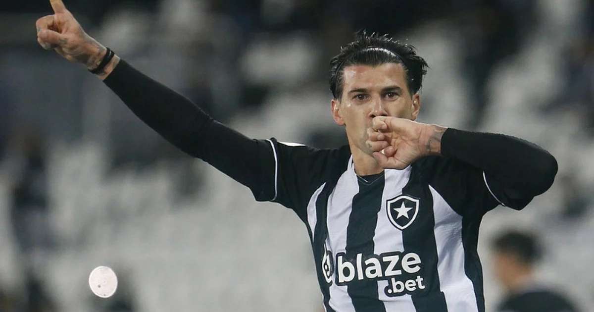 Zagueiro argentino deve deixar o Botafogo e acertar com o Bahia