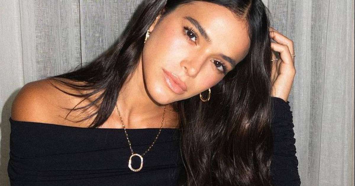 Bruna Marquezine se torna cidadã italiana e mostra passaporte nas redes ...