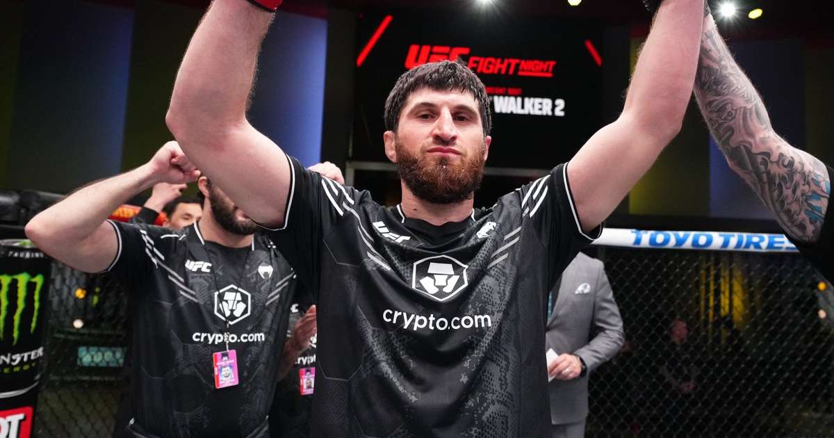 Ankalaev quer luta contra Alex Poatan; brasileiro indica outro rival