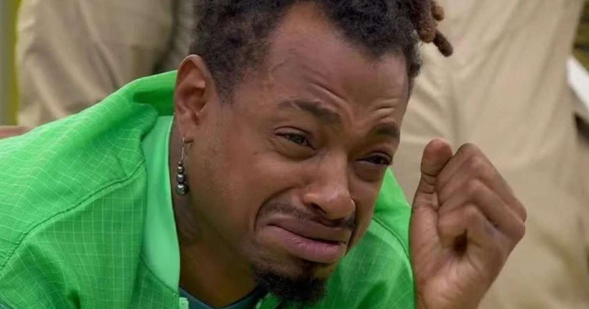 'BBB 24': Luigi se emociona e chora com recado da esposa e do filho