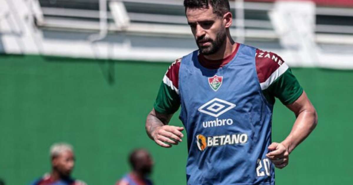 Renato Augusto usará número que foi de Deco no Fluminense