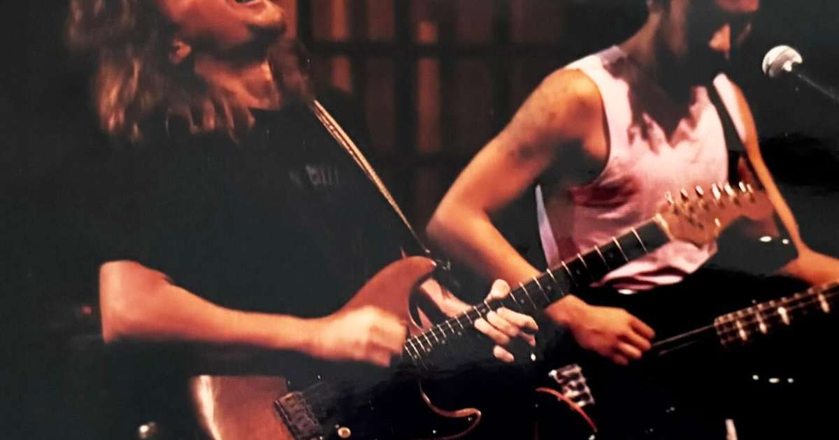 Greg Wilson, vocalista e guitarrista do Blue Etílicos, morre aos 60 anos