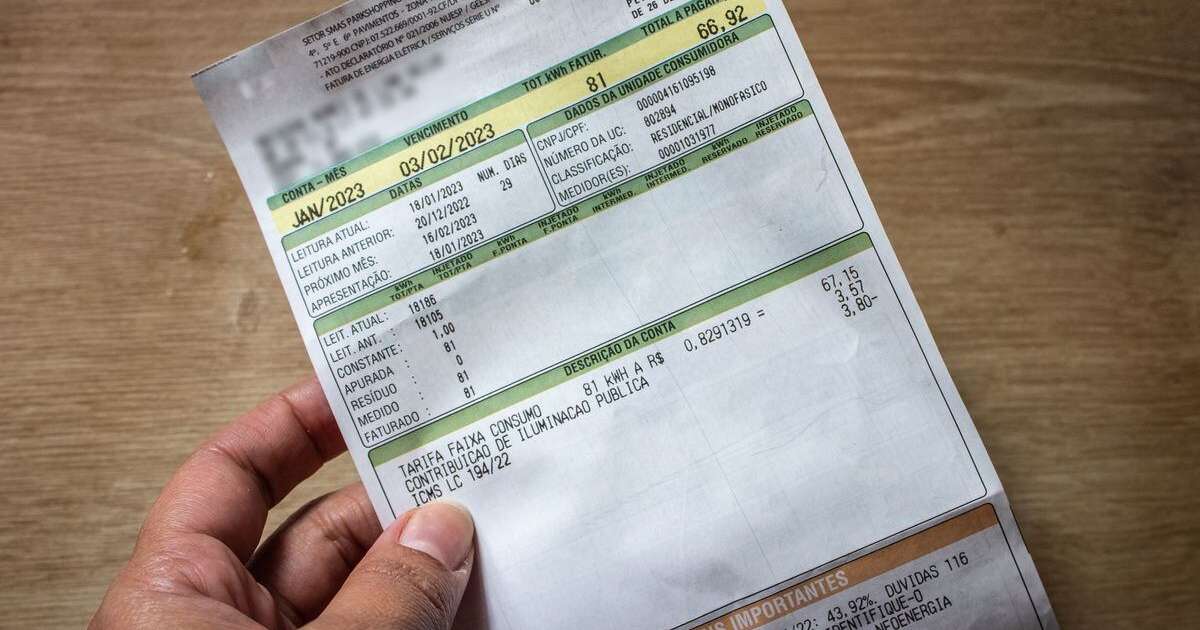 Conta de luz deve subir 5,6% em média em 2024, diz Aneel