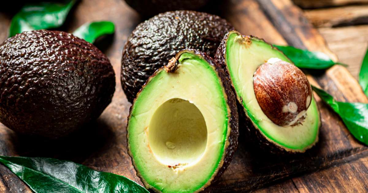 Qual a diferença entre abacate e avocado? Entenda!