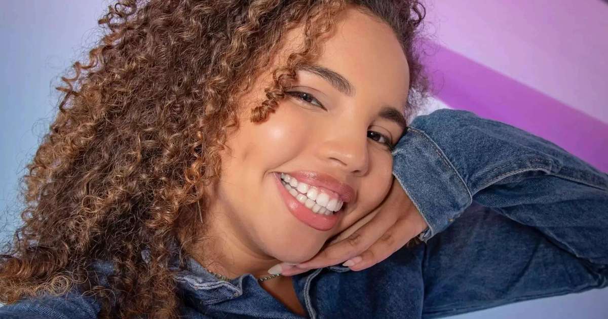 'BBB 24': Pitel ostenta beleza impecável e curvas esculturais ao surgir ...