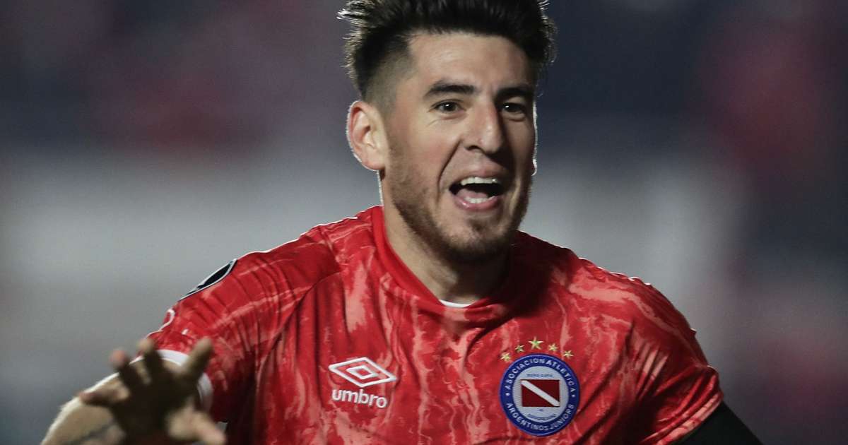 Já em BH, Lucas Villalba destaca acerto com o Cruzeiro