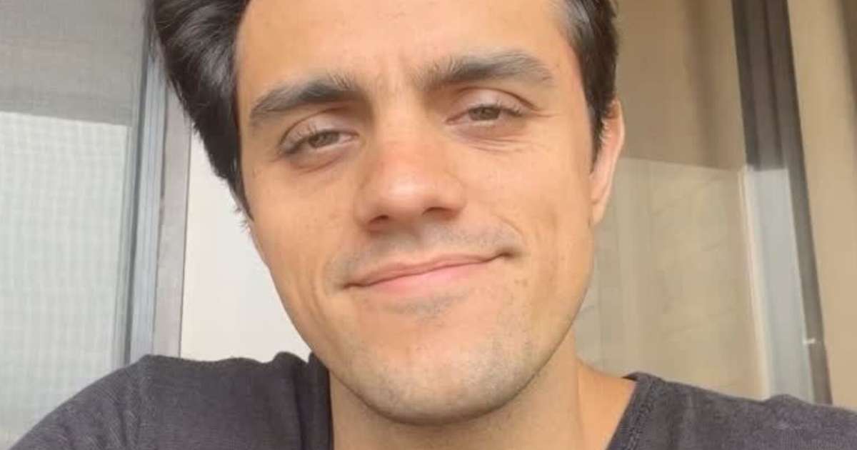 Felipe Simas, o Heitor de 'Fuzuê', mostra momento fofo dos filhos e derrete a web: 'Chorei'