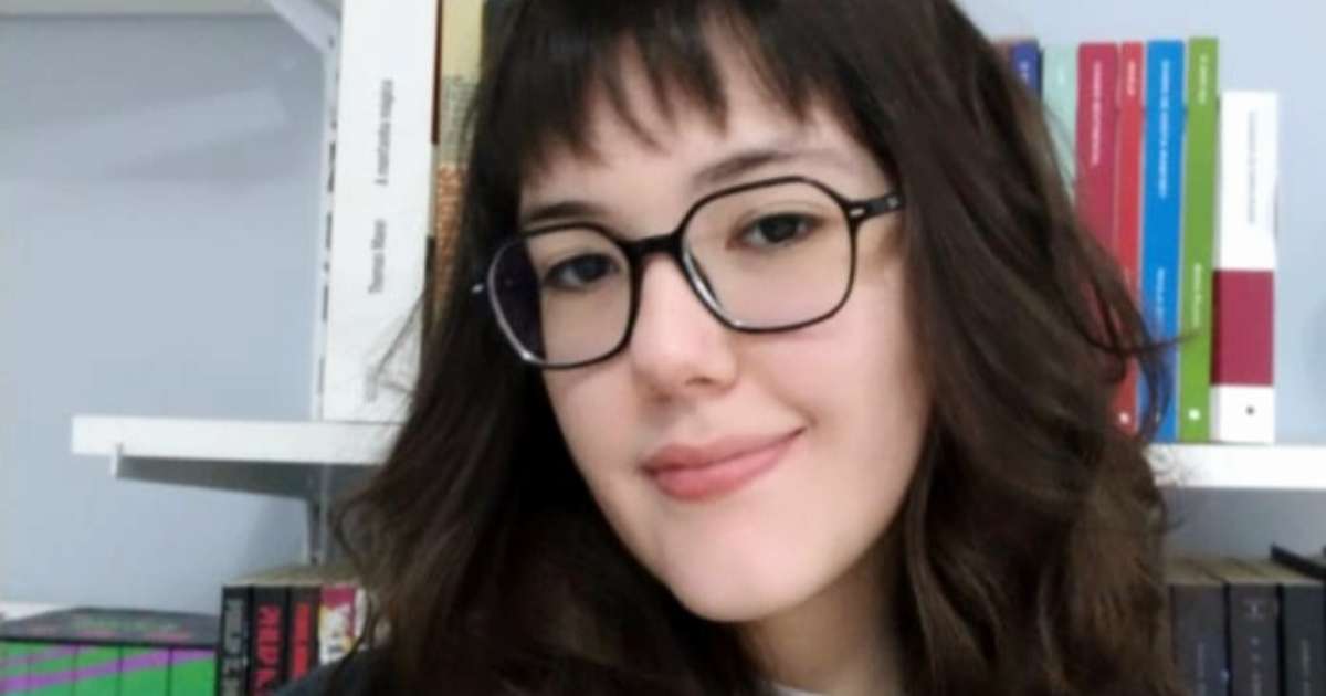 Jovem passa em 1º lugar em Economia na USP e Unicamp após várias ...