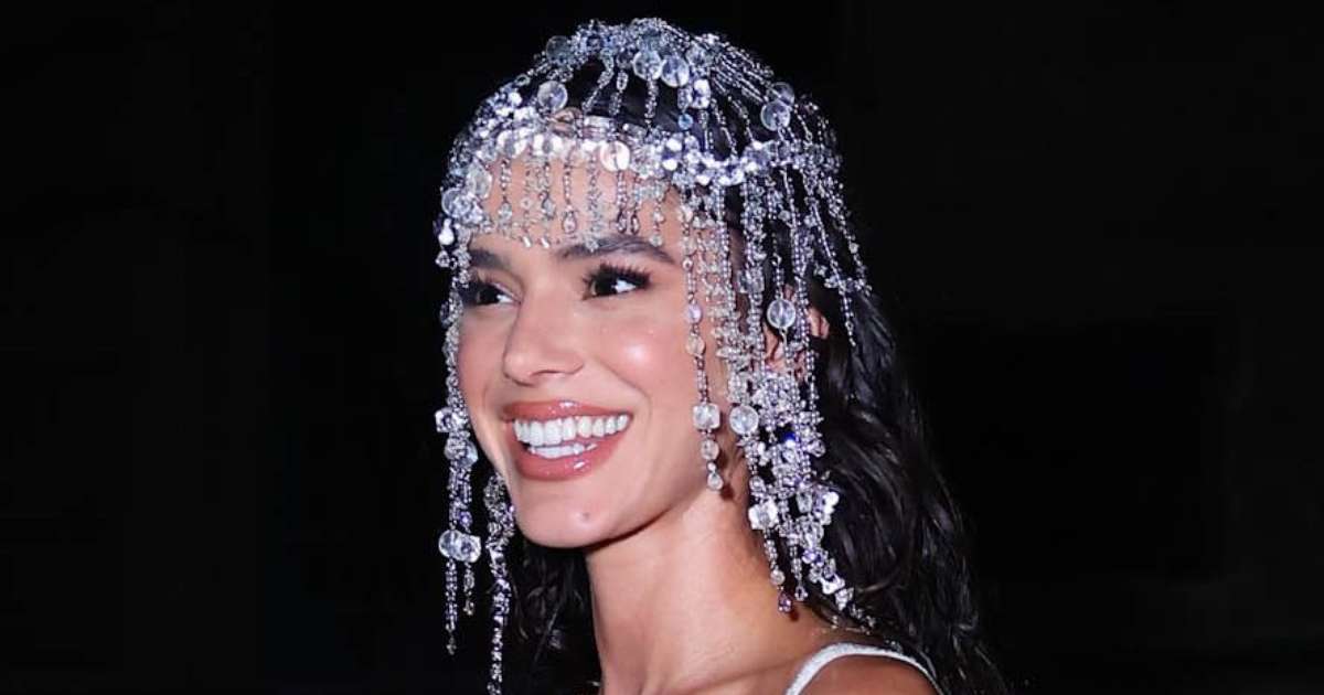 Marquezine, Sato, Jojô e mais famosas ousam no Baile da Arara