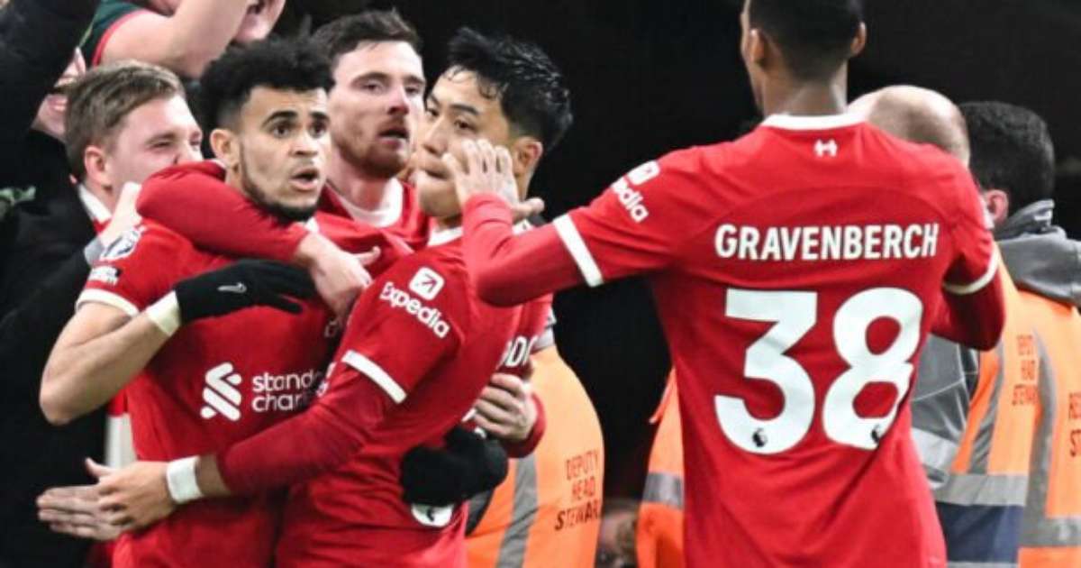 De virada, Liverpool goleia Luton e Klopp dá show. Cada vez mais líder ...