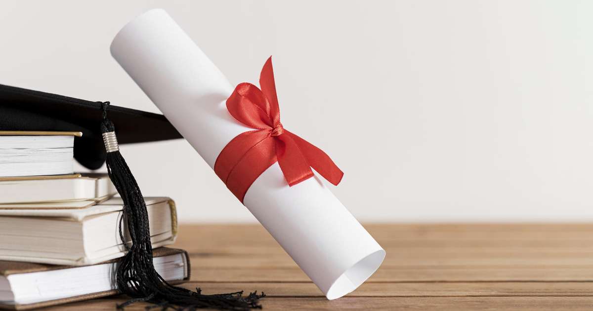 Diploma digital para graduação: o que muda com nova regra? Diploma em ...
