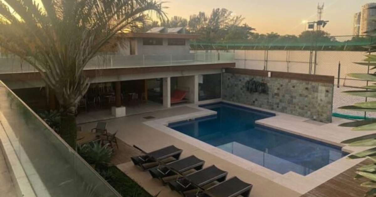 Casa de Vidro de bicheiro carioca está alugada para Pulgar, jogador do ...