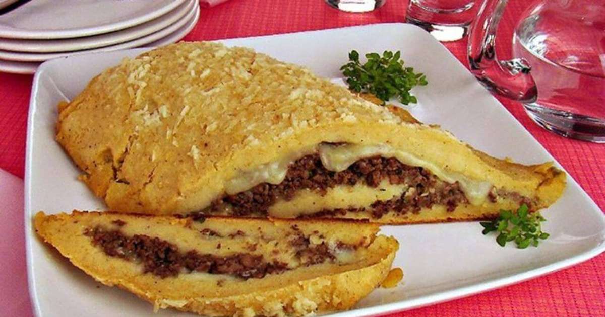 Receita fácil de rocambole de batata com carne moída