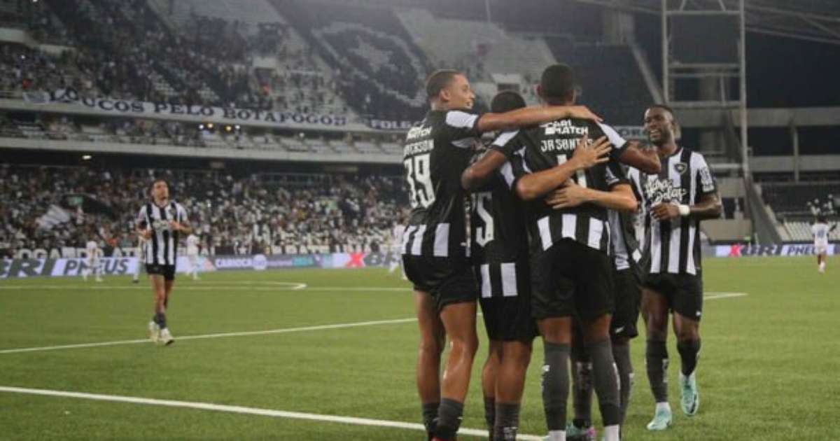 Fábio Matias explica substituições no Botafogo: 'Não vejo problema em ...