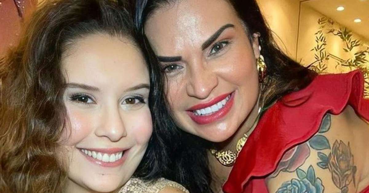 Filha de Solange Gomes faz cirurgia estética e enxerto no bumbum