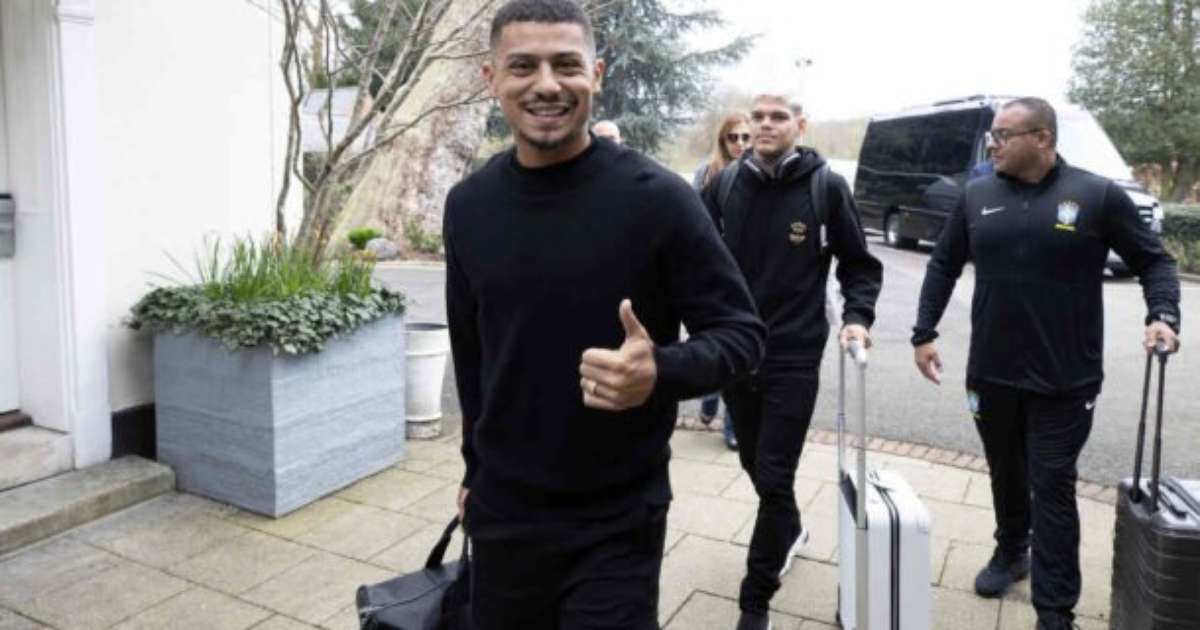 André e Arias, do Fluminense, se apresentam às suas seleções