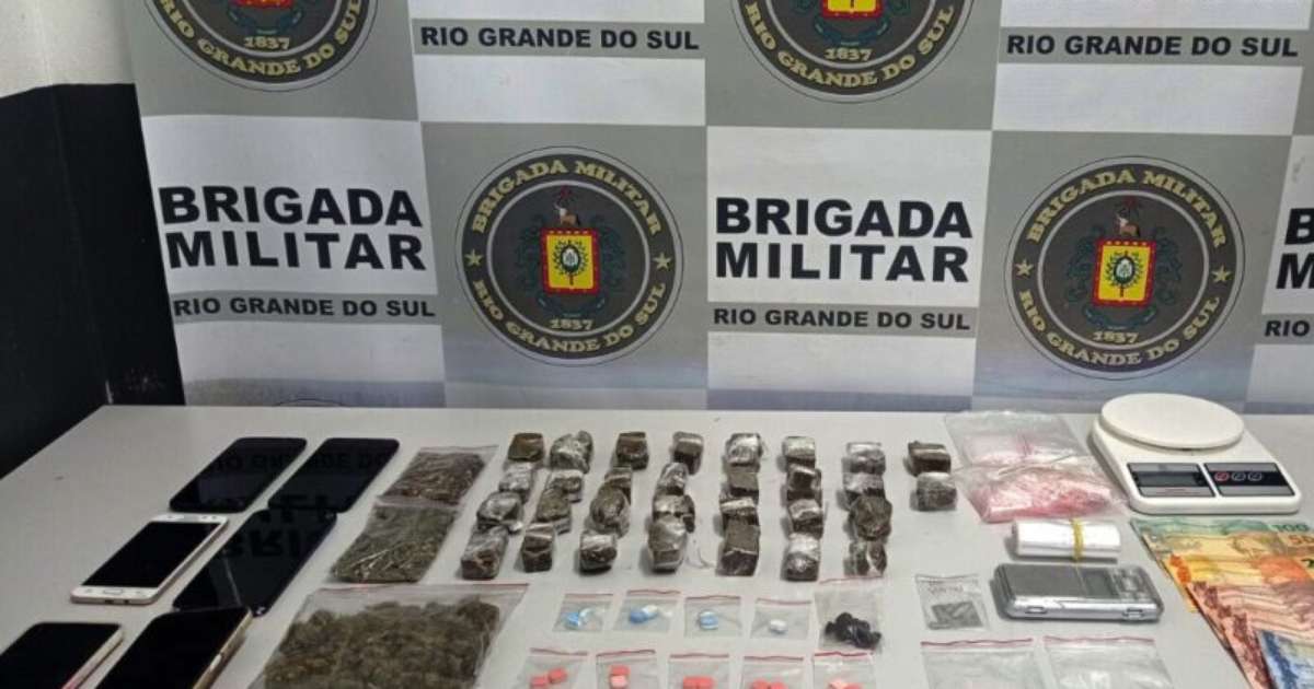 Rs Mulher é Presa Em Flagrante Com Porções De Maconha Haxixe Lsd E