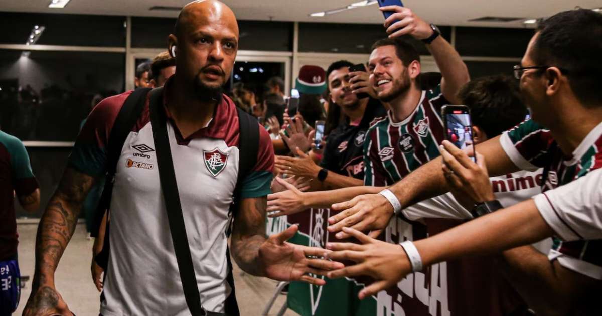 Felipe Melo defende 'não passar mão na cabeça' de Daniel Alves e ...