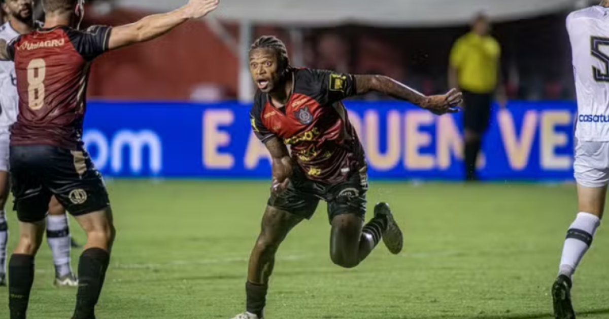 Vitória vence o Treze no Barradão, mas é eliminado da Copa do Nordeste