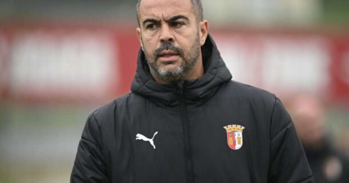 Botafogo se aproxima da contratação de técnico do Braga