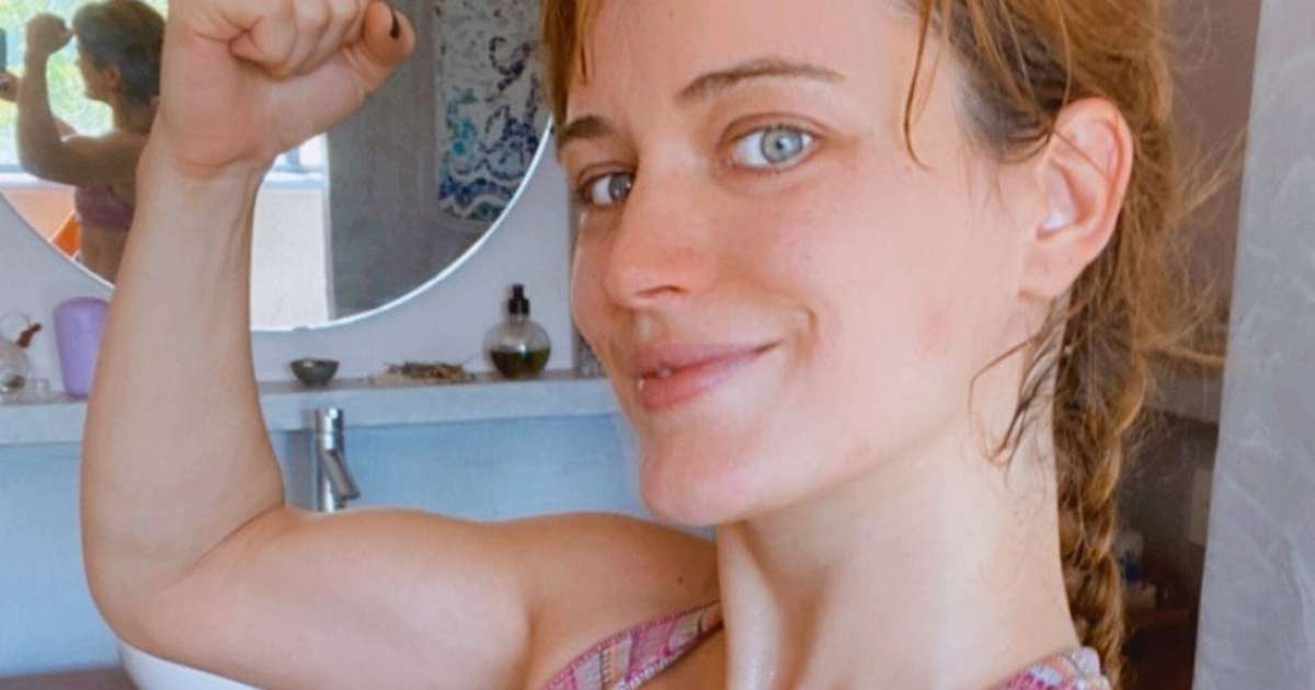 Bianca Bin treina de biquíni e corpo definido chama atenção