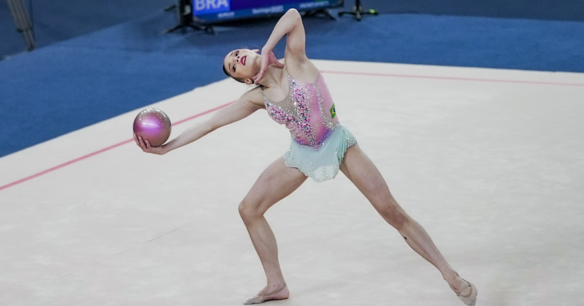 Maria Alexandre vai à final da bola na Copa do Mundo de Sofia