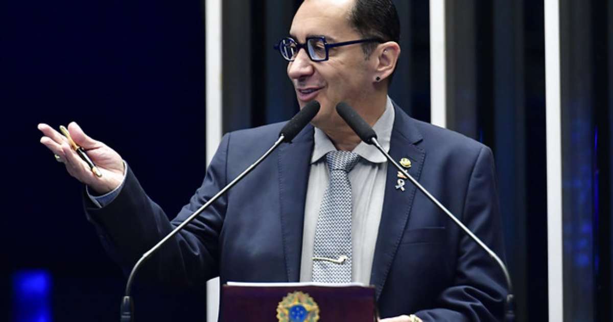 Kajuru diz que Lira faz presidente de refém e tem ‘nojo’ de vê-lo