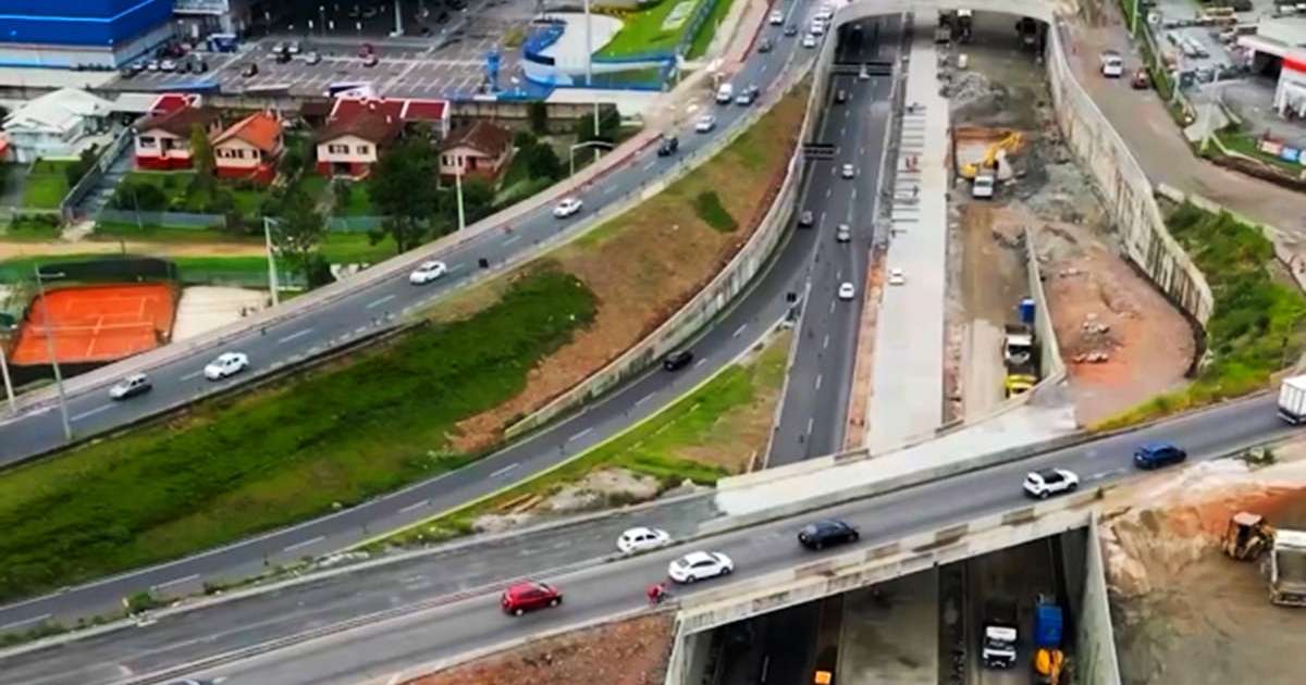 Após 17 anos, vem aí! Greca confirma data para entrega da Linha Verde ...