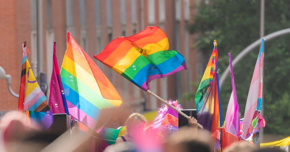 Sigla LGBT completa: significados, evolução e uso correto