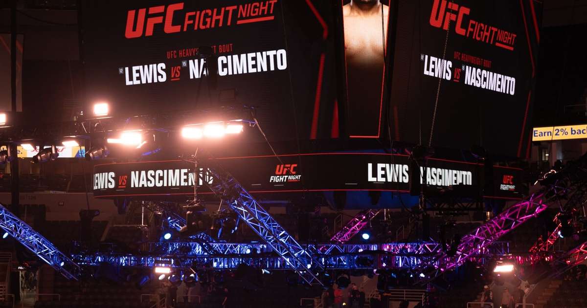 UFC St. Louis: Rodrigo Zé Colméia é nocauteado por Derrick Lewis