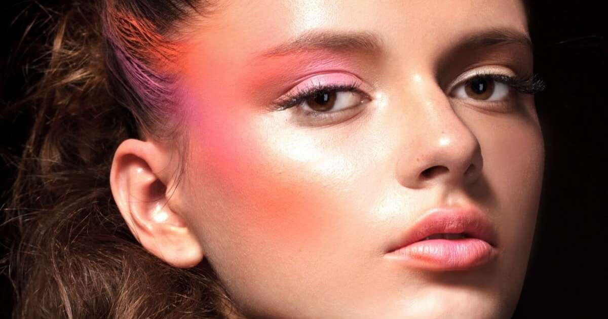 7 dicas para reproduzir o 'heart blush' na maquiagem