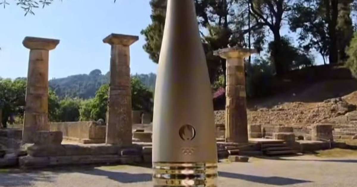 Homem é preso por planejar ataque ao revezamento da tocha olímpica