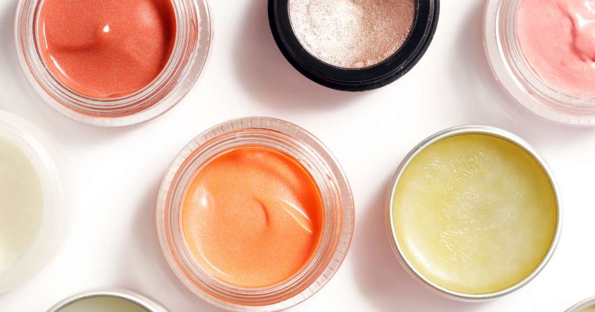 "Sunset blush" é a nova tendência queridinha do TikTok: confira como fazer