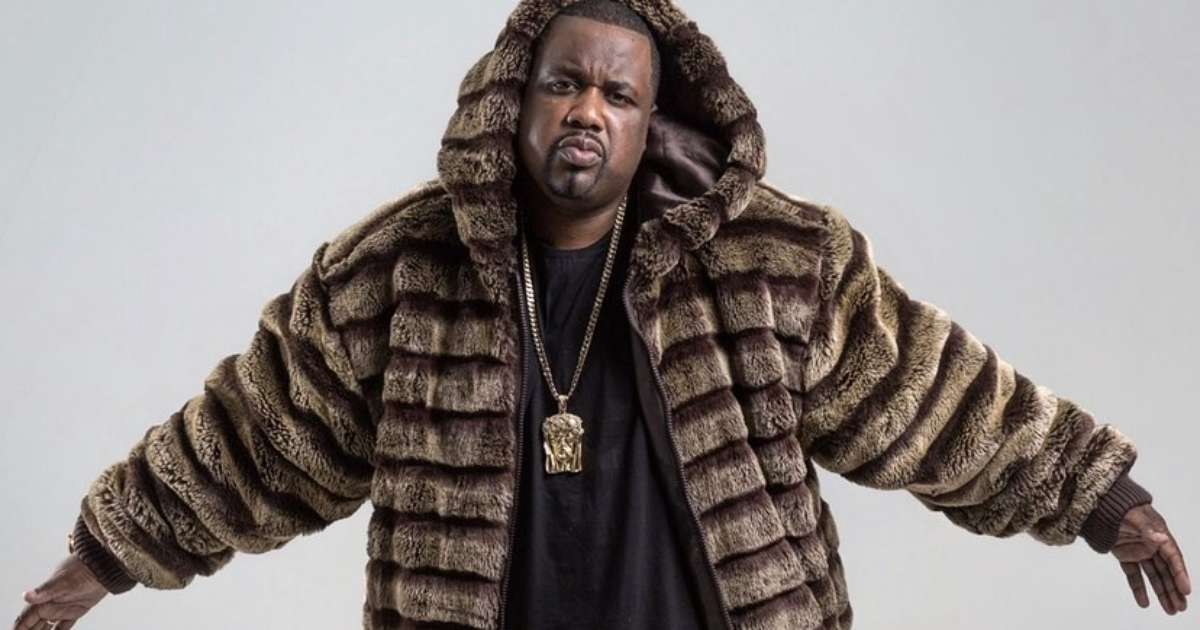 Rapper DBS lança livro sobre querer, poder e merecer em SP