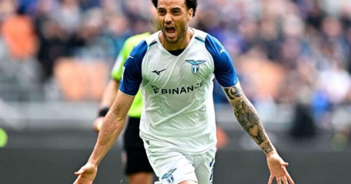 Felipe Anderson chega ao Brasil para virar jogador oficial do Palmeiras