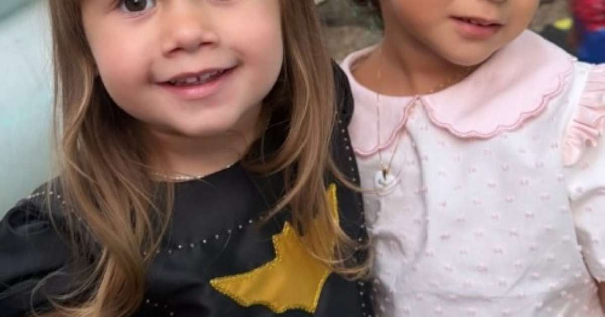 Filha do cantor Léo Santana surge com look estiloso em festa de Maria Alice