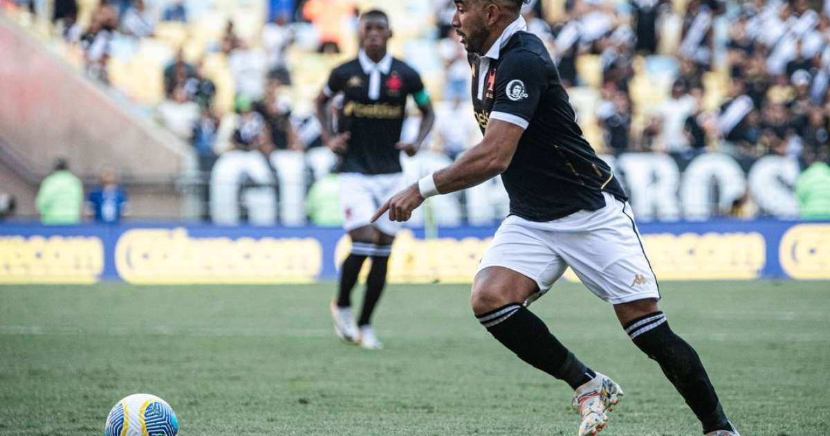 Na estreia de Pacheco, Vasco sofre sua pior goleada em clássicos na história