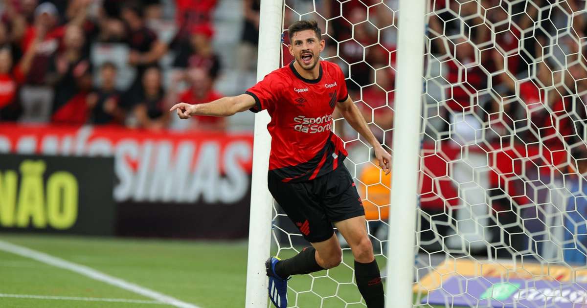 Di Yorio "ressurge" no Athletico e ganha chances com Cuca