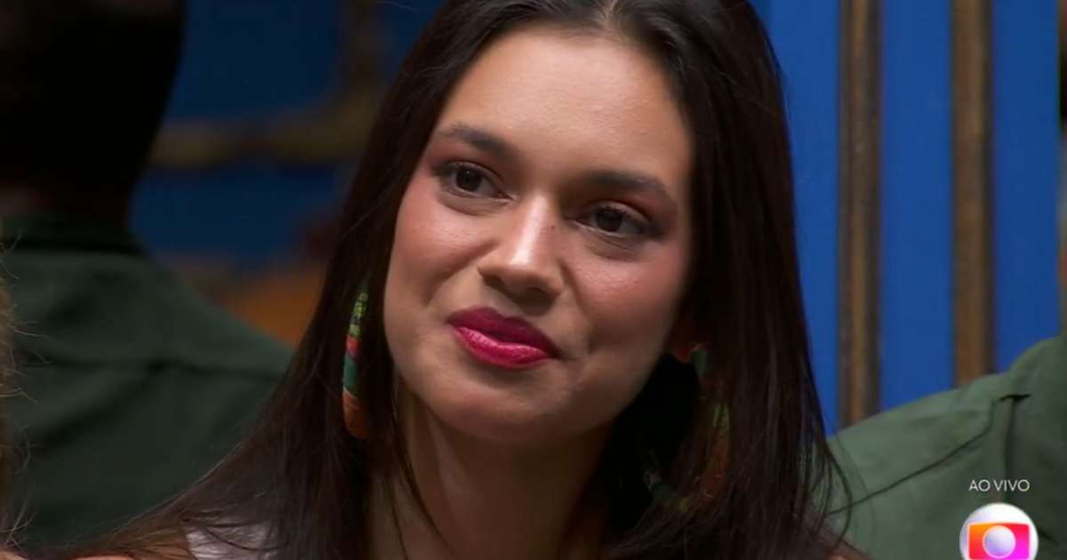 Ex-BBB Alane dispensa sutiã e esbanja beleza em look elegante: 'A mais bonita'