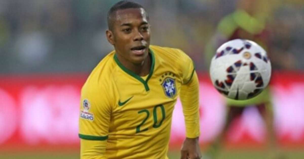 Robinho estreava há 18 anos na Copa do Mundo e vive nova rotina ...