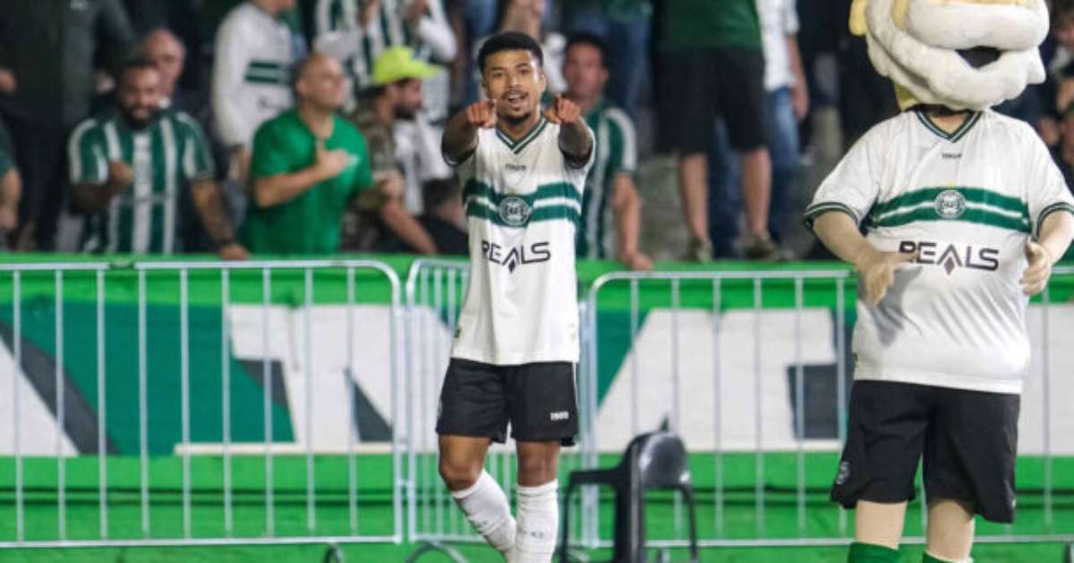 Lucas Ronier brilha em vitória do Coritiba contra líder América Mineiro