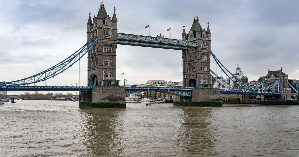 Tower Bridge: é possível subir nas icônicas torres da ponte de Londres