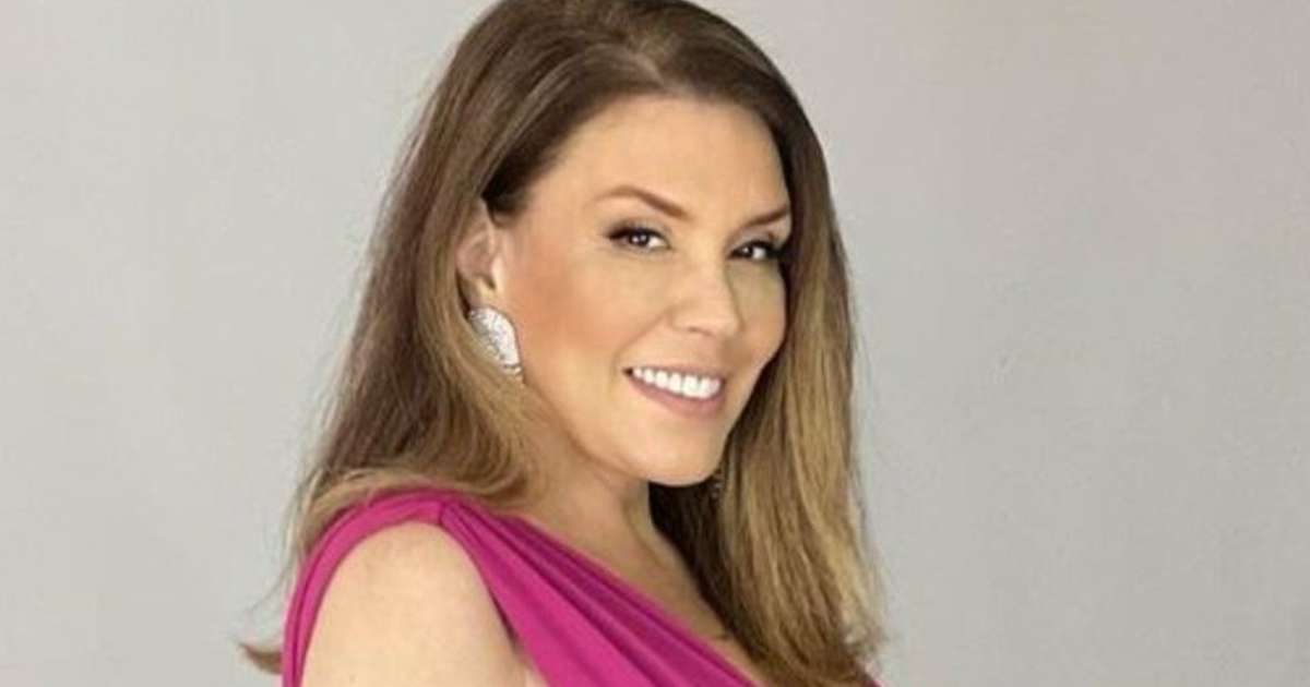 Simony celebra 48 anos com desabafo emocionante: 'Renasci'