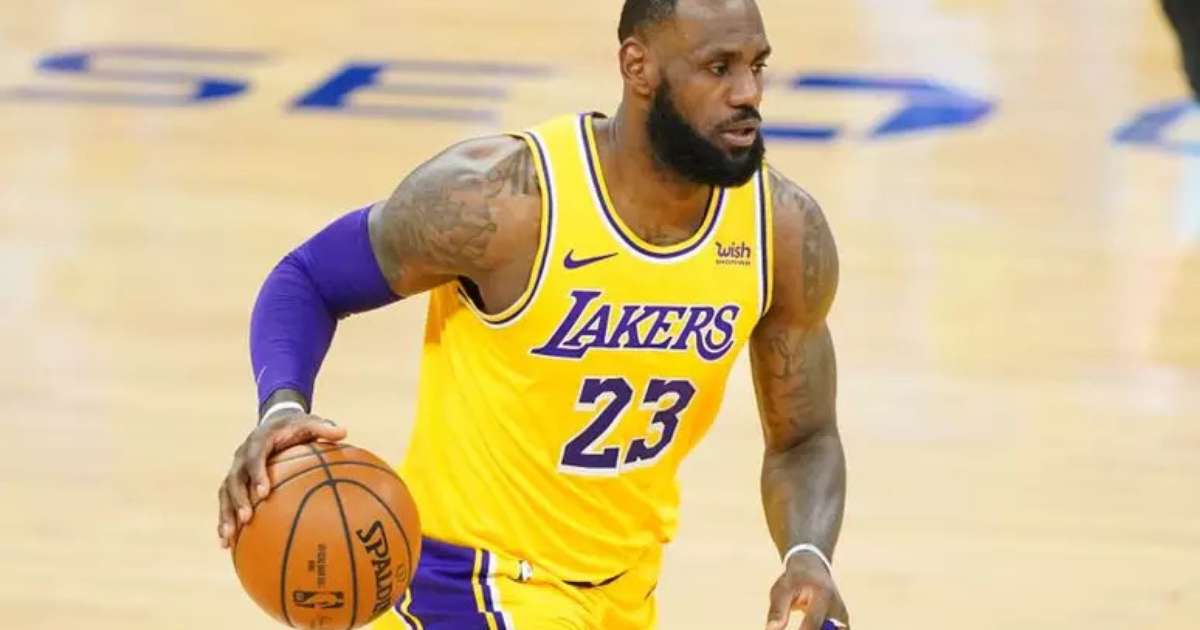Lebron renova com Lakers por R$ 583 milhões e jogará na NBA até os 41 anos