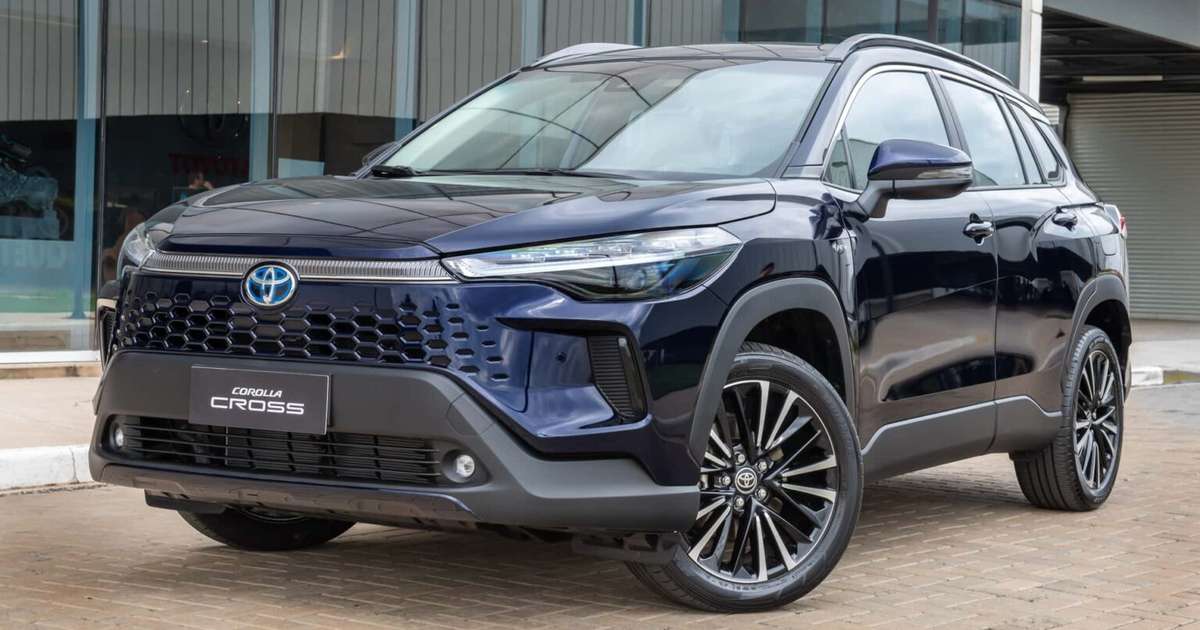 Toyota Corolla Cross se destaca entre os SUVs médios em fevereiro
