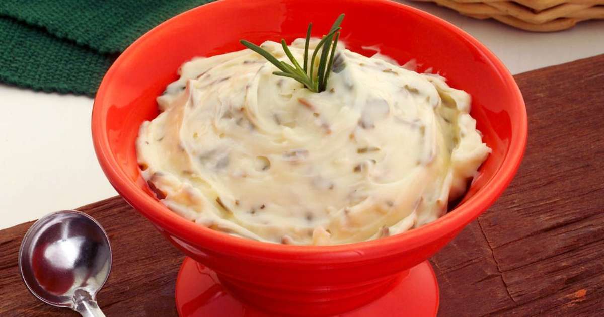 Patê 3 ervas: aperitivo simples e delicioso com sálvia, manjericão e ...