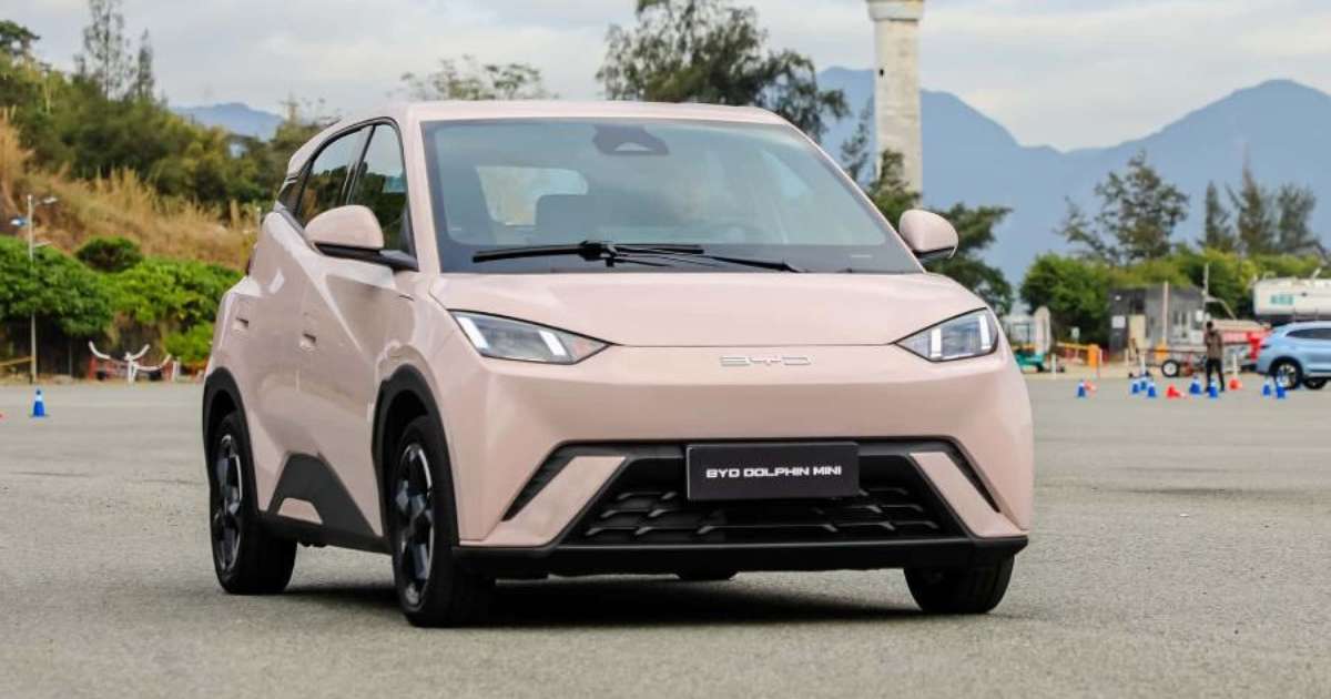 BYD Dolphin Mini de cinco lugares chega por R$ 119.800