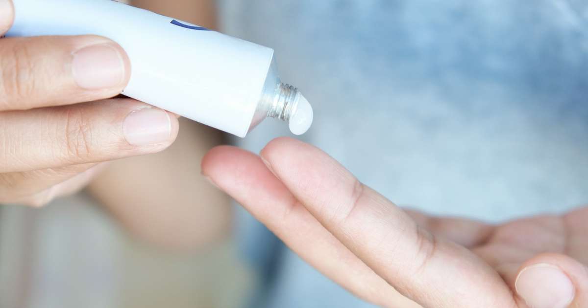 6 opções de pomada para candidíase (e como usar)