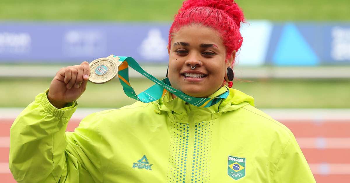 Izabela da Silva lamenta falta de uniforme tamanho G em kit para Paris-2024